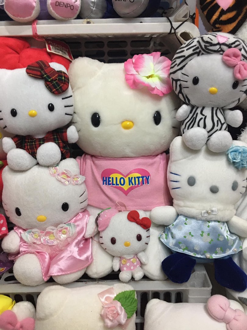 Hello kitty bundle 500 pesos, Hobbies & Toys, Toys & Games on Carousell