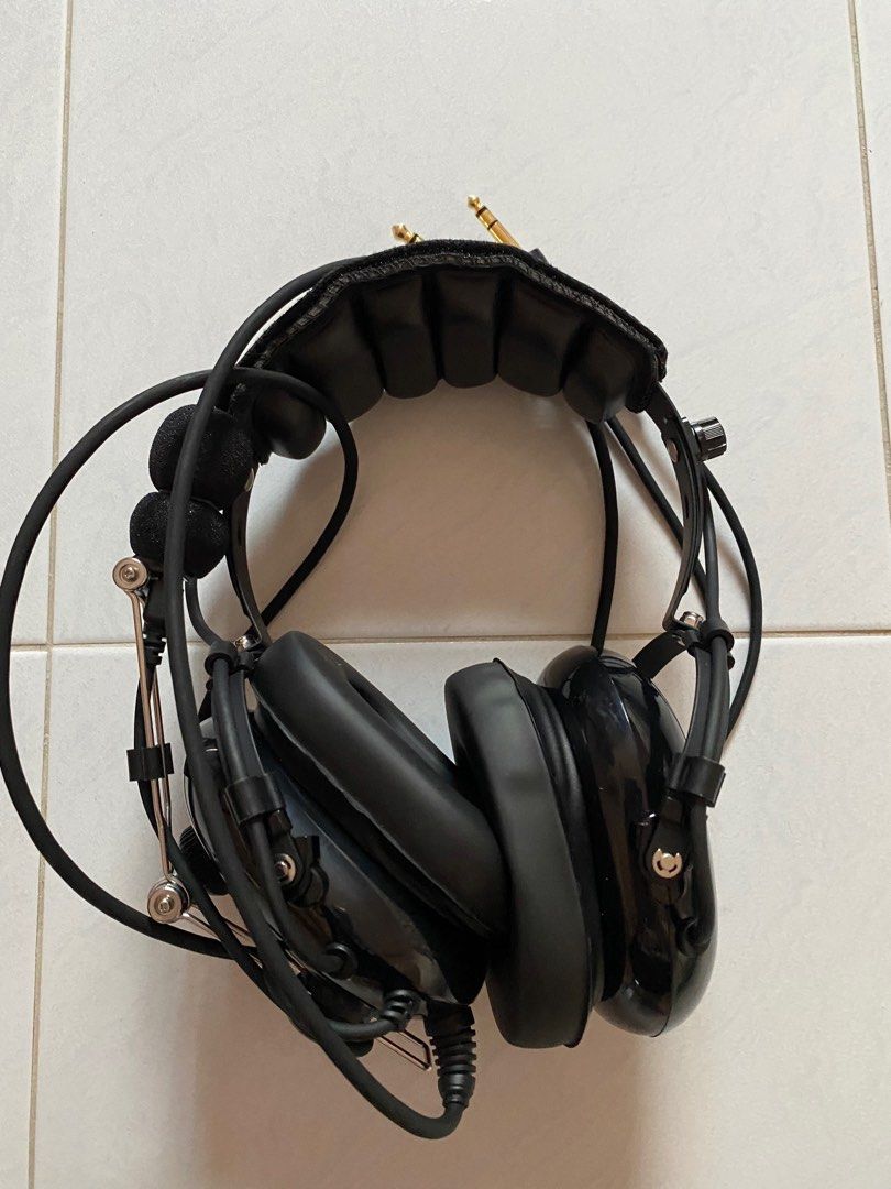 Kore aviation headset, Audio, Headphones & Headsets on Carousell