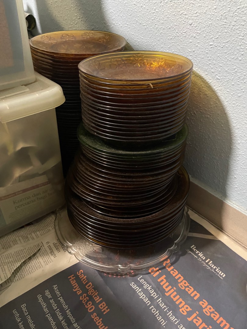 Legendary amber plates of various sizes, Furniture & Home Living ...