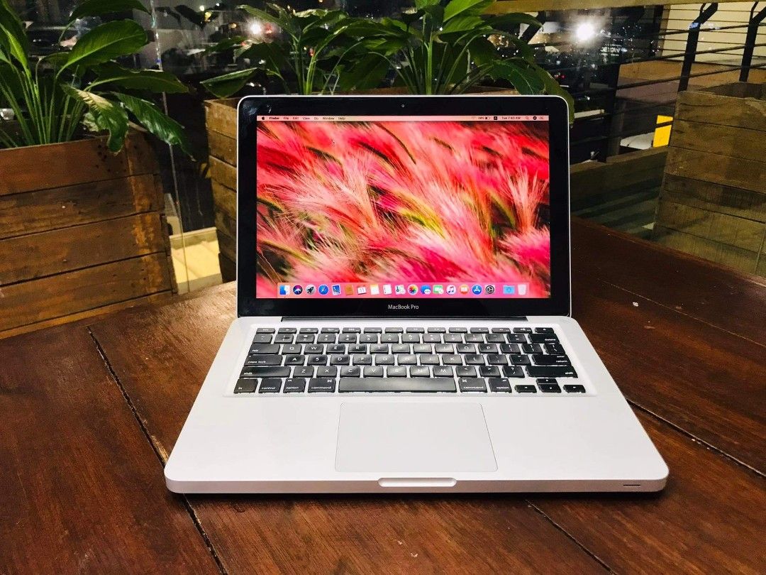 MacBook Pro (13-Inch, Mid 2012) 4 GB 500 HDD Os HighSierra Cc 26% 5hrs ...