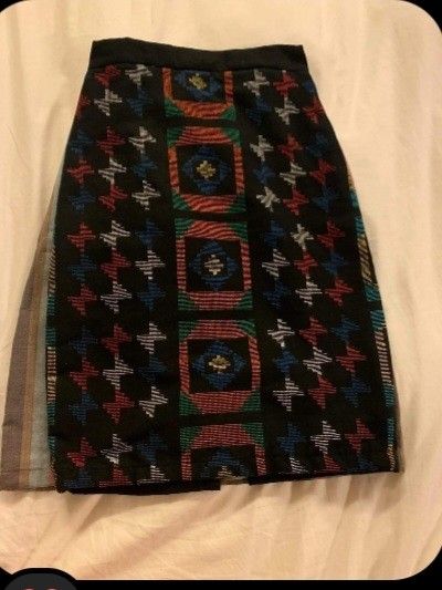 Modern Filipiniana Skirt (Yakan Fabric), Women's Fashion, Bottoms ...