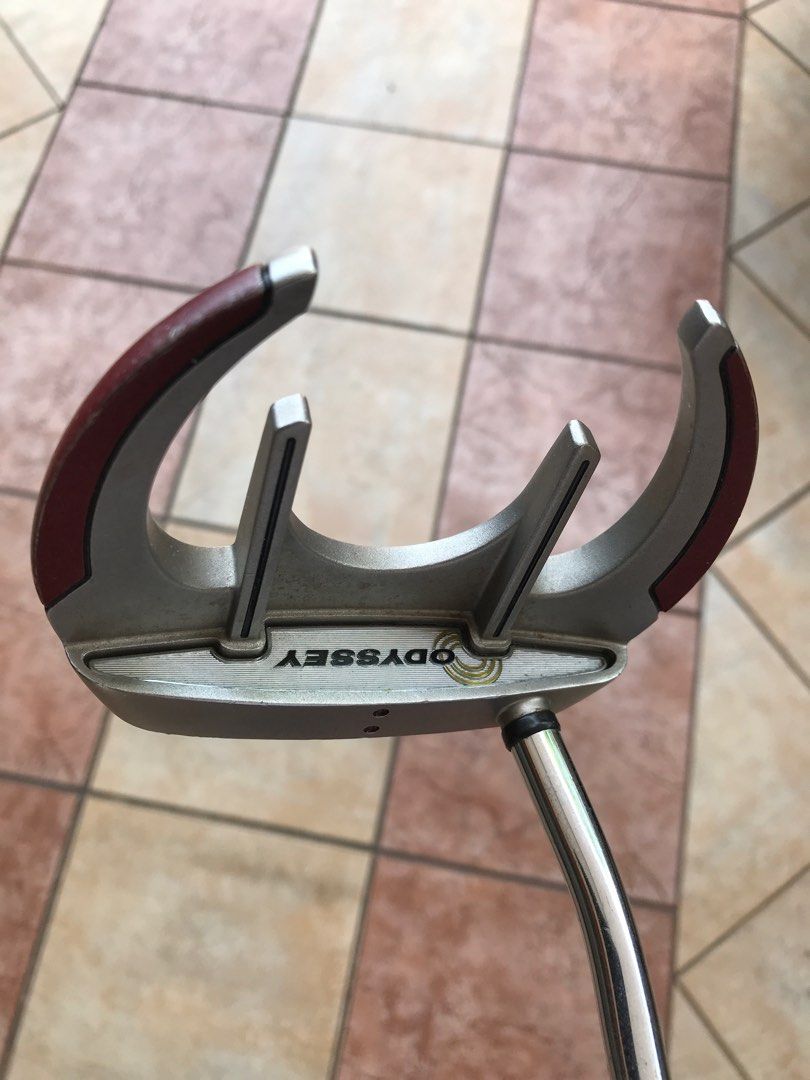 Odyssey Sabre Tooth White Hot XG golf putter and Golf Pride contour ...