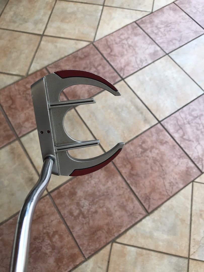 Odyssey Sabre Tooth White Hot XG golf putter and Golf Pride contour ...