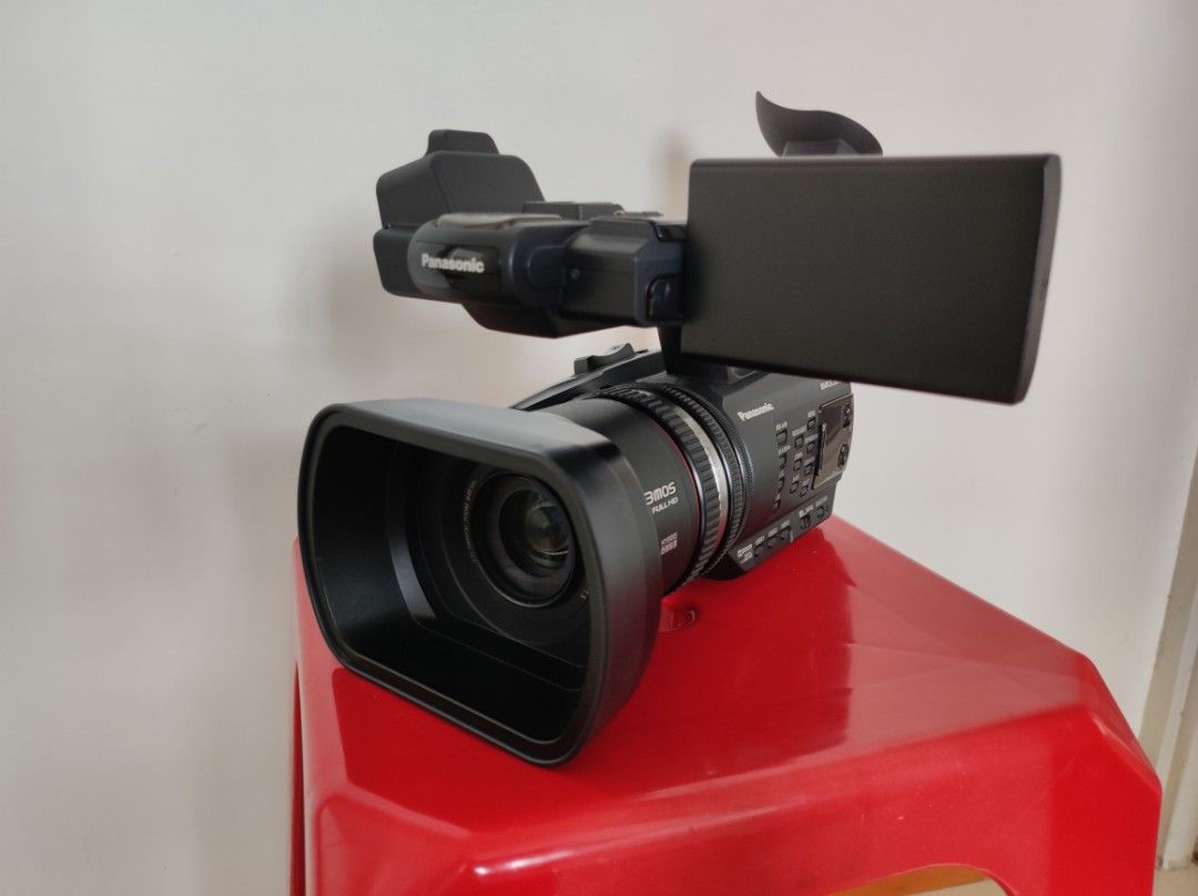 Panasonic AG-AC90AEN, Photography, Video Cameras on Carousell