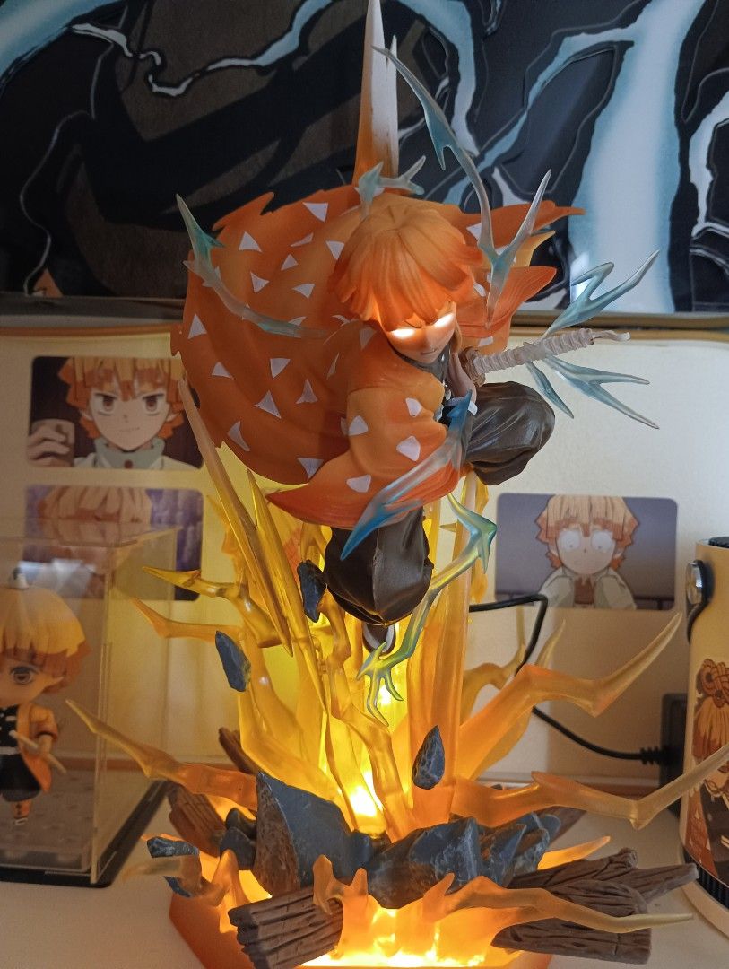 PVC Zenitsu Agatsuma Figure (w/ free sitting Zenitsu sitting figure ...