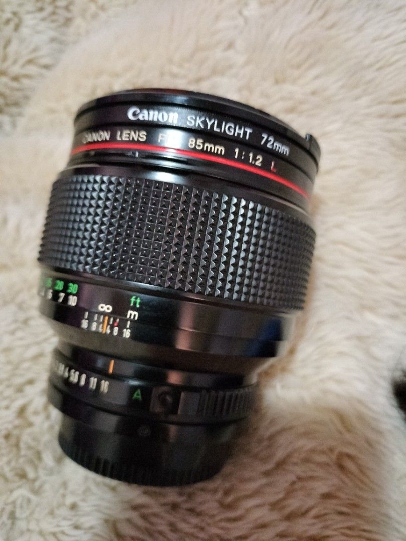 Rare Canon FD Lens 85mm 1:1.2 L, Photography, Lens & Kits on Carousell