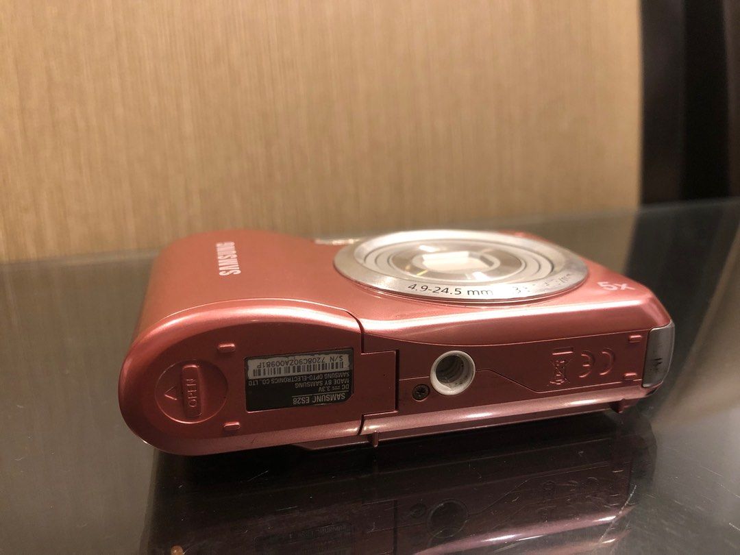 Samsung ES28 Digital Camera (SEE SAMPLE PHOTOS IN SLIDE), Photography ...