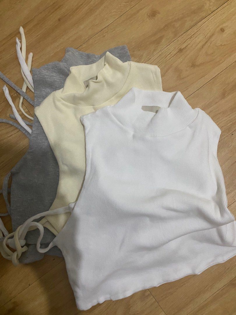 Side boob top, Women's Fashion, Tops, Sleeveless on Carousell