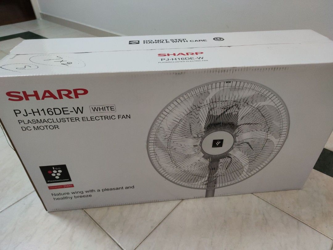 Sharp Plasmacluster Electric Fan 16", Furniture & Home Living, Lighting ...