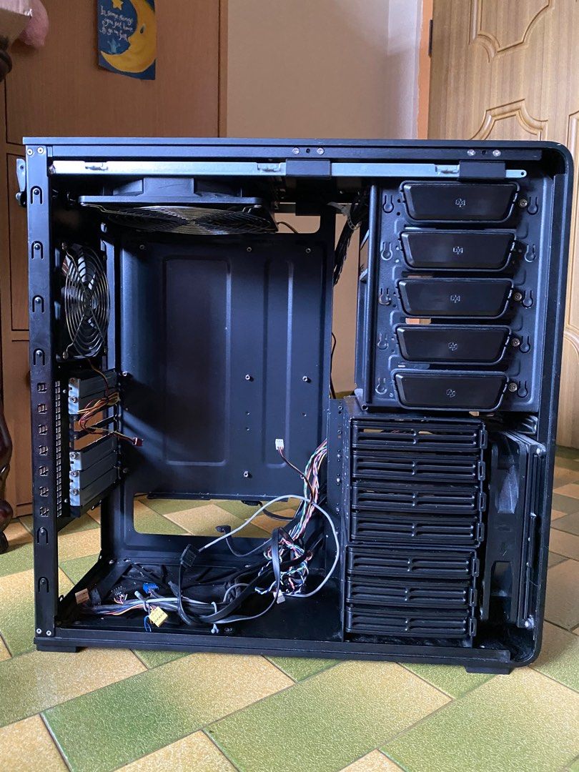 Silverstone Fortress FT01 Flagship mid tower, Computers & Tech, Parts ...