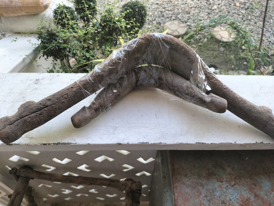 Sinaunang Patok gawa sa lumang kahoy, Hobbies & Toys, Memorabilia ...