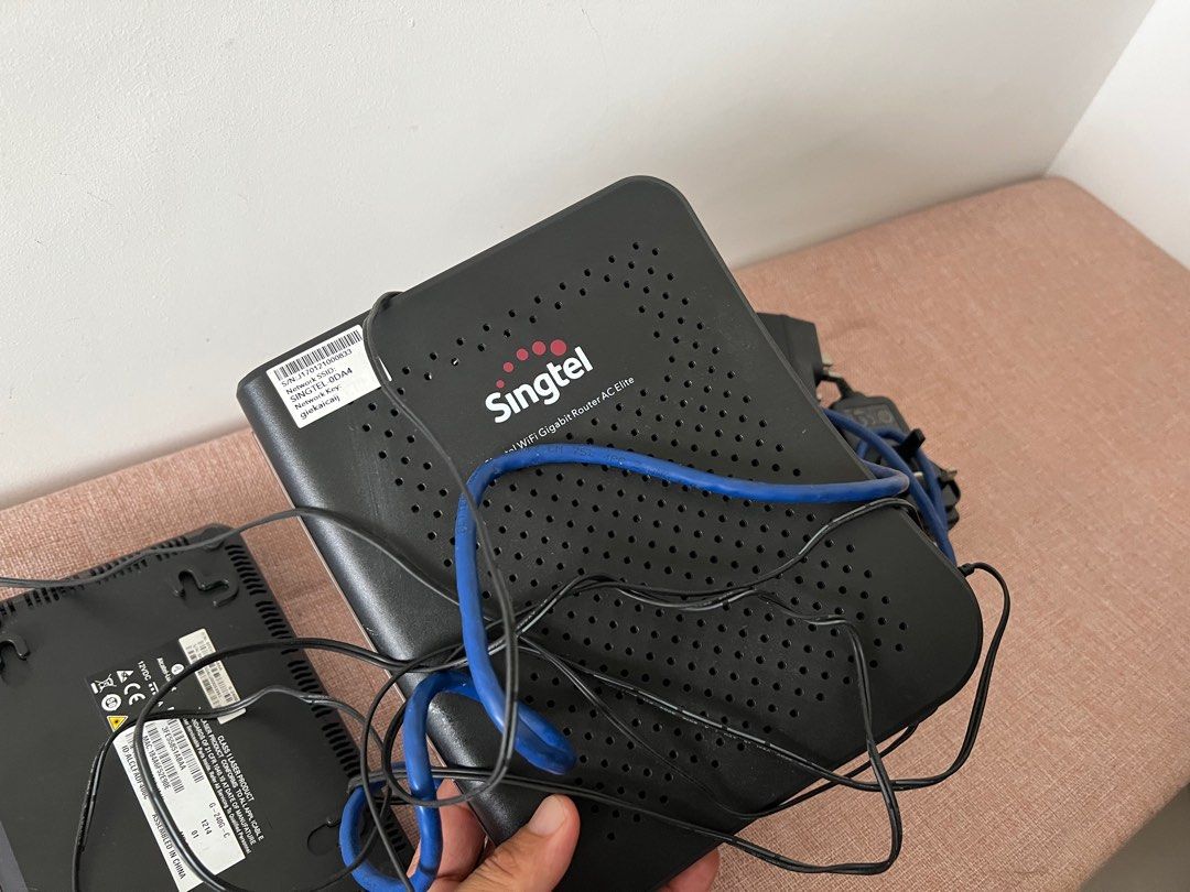 Singtel Wi-Fi Router, TV & Home Appliances, Other Home Appliances on ...