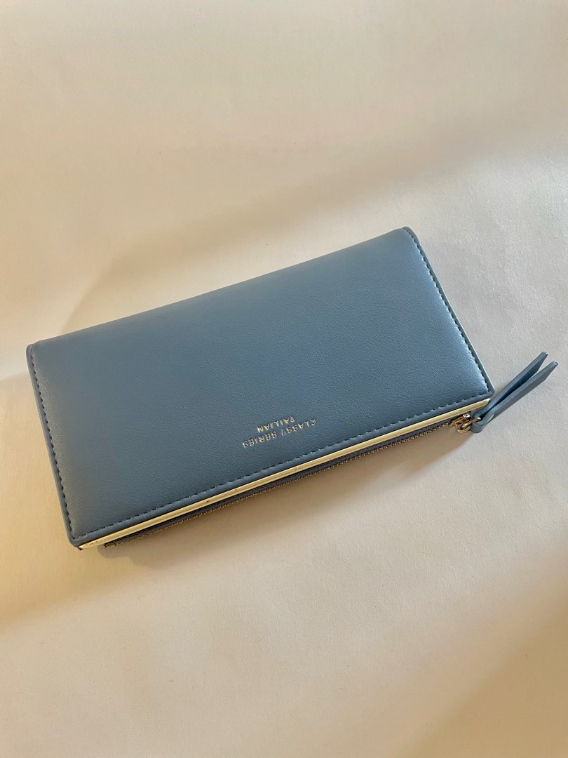 Soft blue wallet with lot of card inserts and zip coin holder, Women's ...