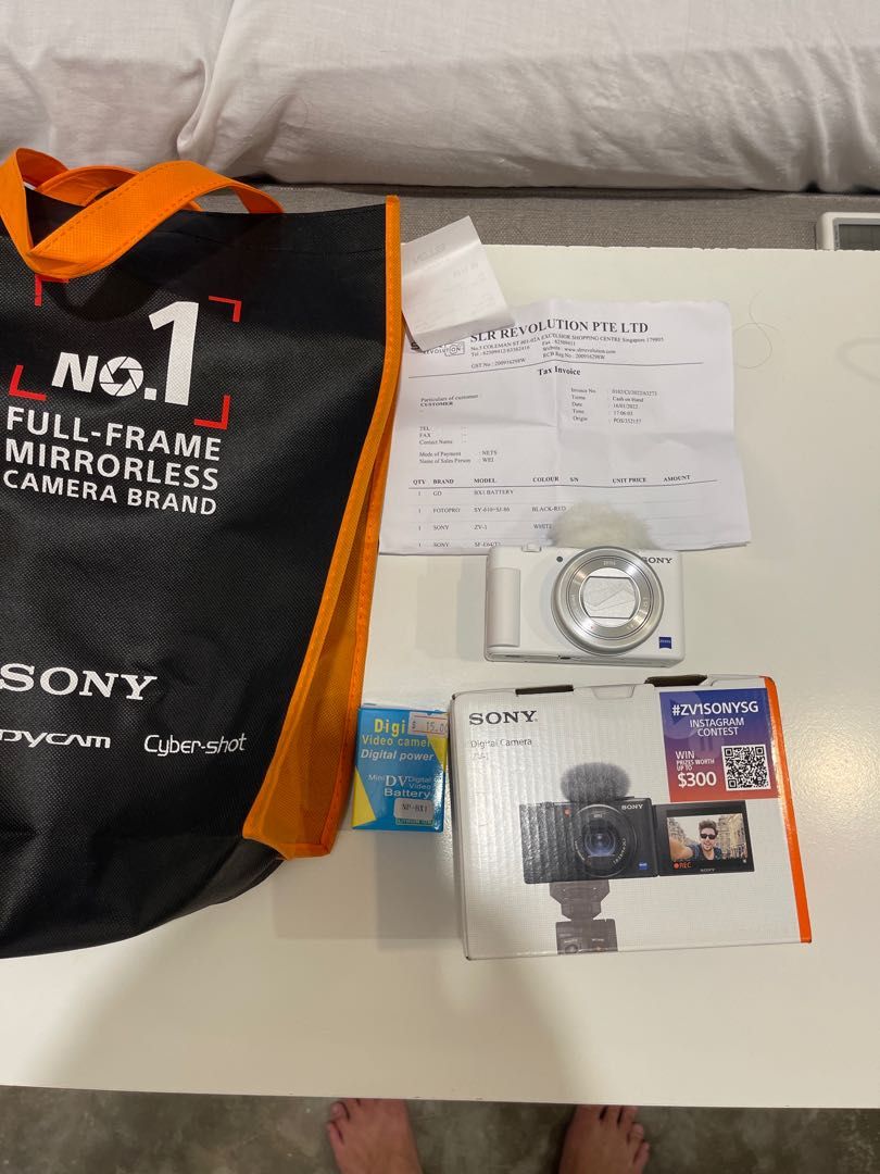 Sony zv-1 with warranty receipt, Photography, Cameras on Carousell
