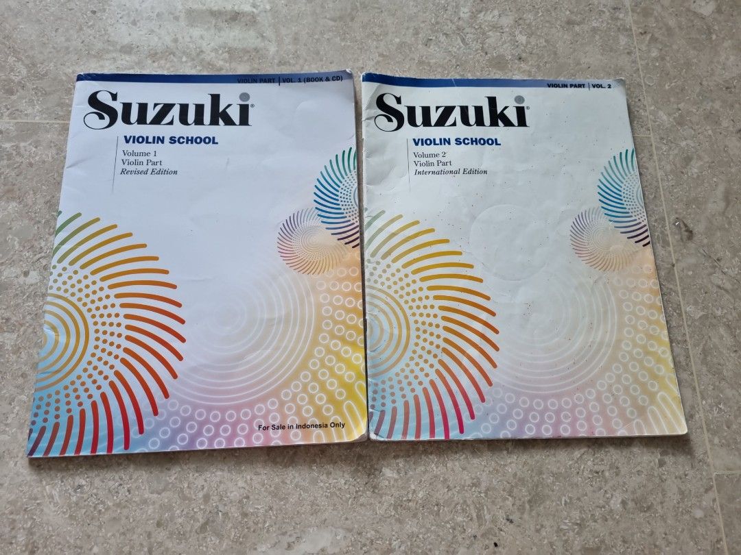Suzuki violin books 1 &2, Hobbies & Toys, Music & Media, Music Scores ...
