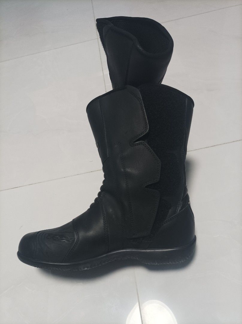 TCX Gore-tex riding boots EU41 US8.5, Motorcycles, Motorcycle Apparel ...