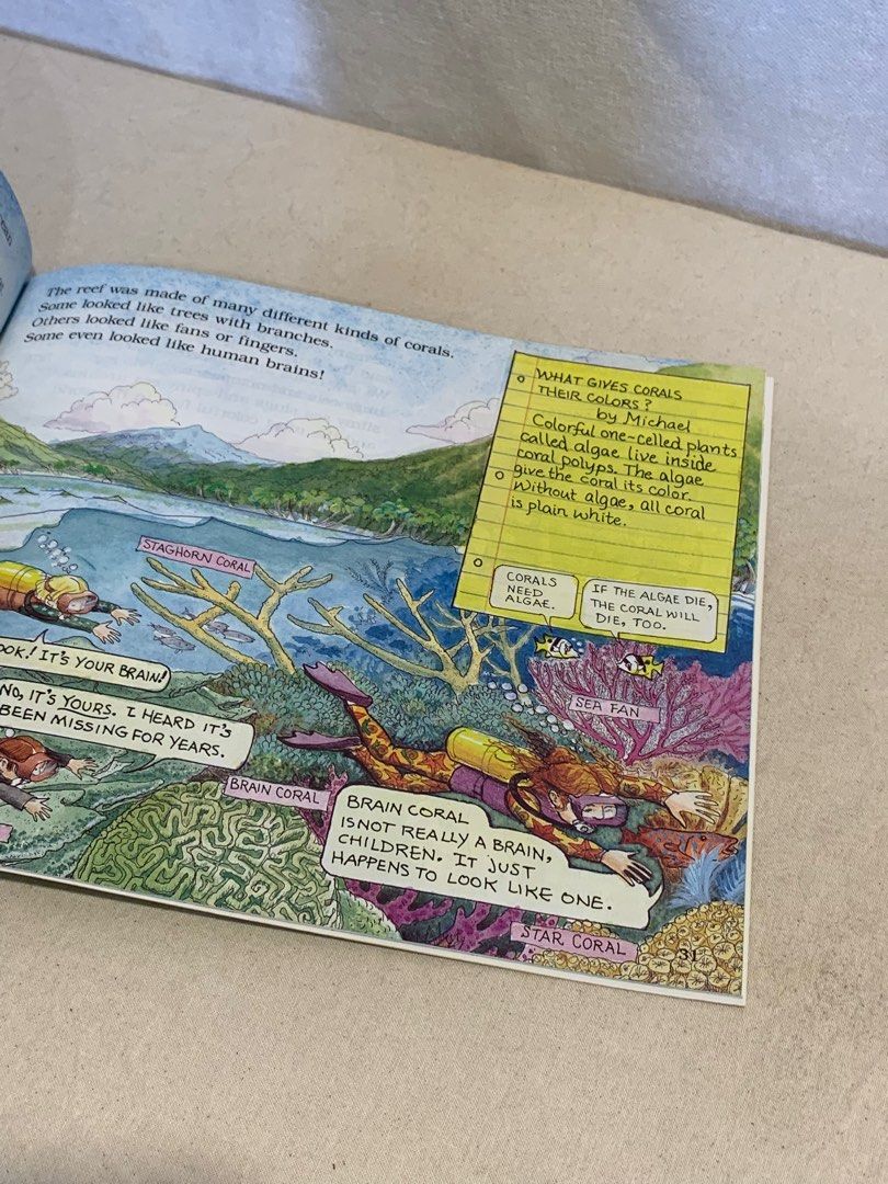 The Magic School Bus on the ocean floor book, Hobbies & Toys, Books ...