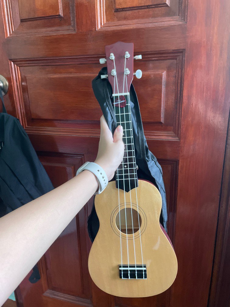Ukulele, Hobbies & Toys, Music & Media, Musical Instruments on Carousell
