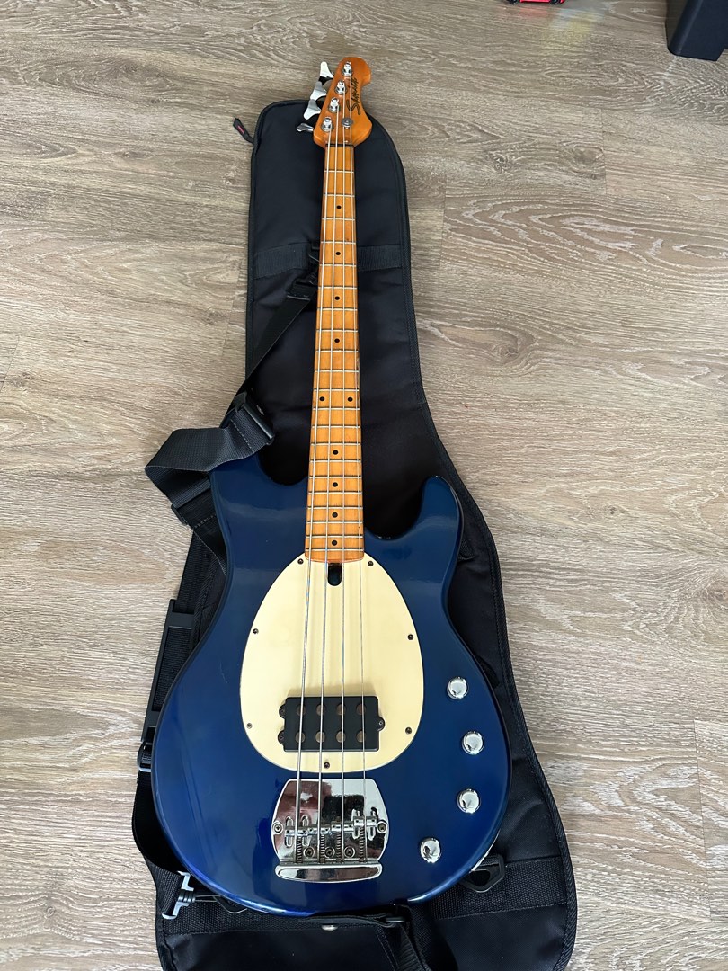 Vintage Samick Bass Made in Korea, Hobbies & Toys, Music & Media ...