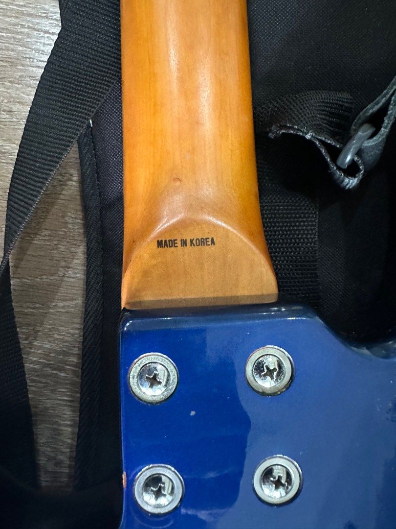 Vintage Samick Bass Made in Korea, Hobbies & Toys, Music & Media ...