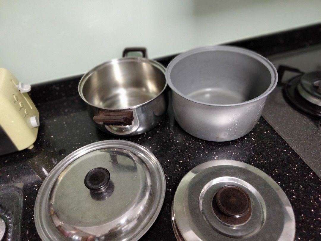 2 Cooking Pots for $12.00, Furniture & Home Living, Kitchenware ...