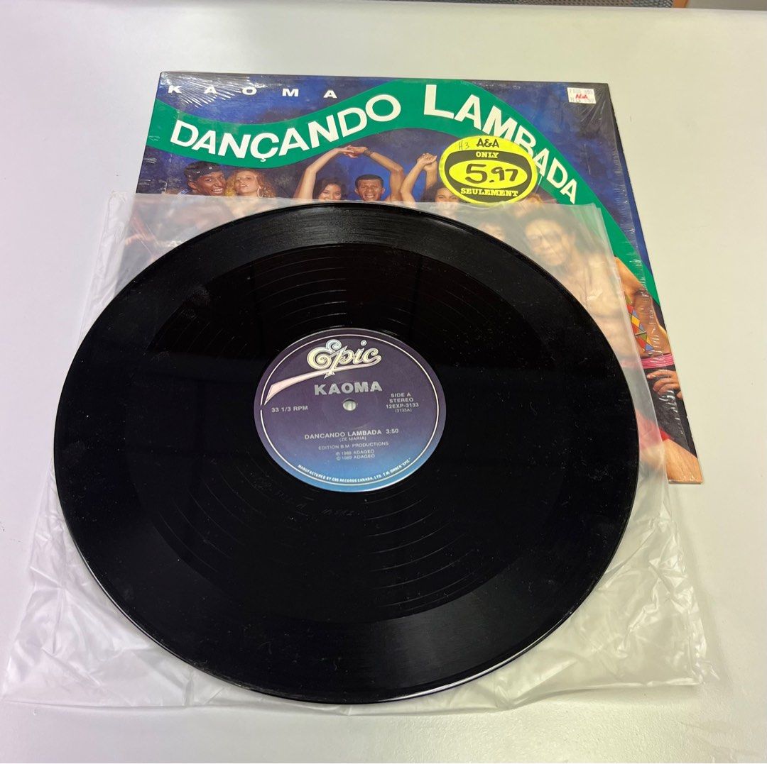 黑膠唱片 KAOMA Dancando Lambada, 興趣及遊戲, 音樂、樂器 & 配件, 音樂與媒體 - 黑膠碟 - Carousell