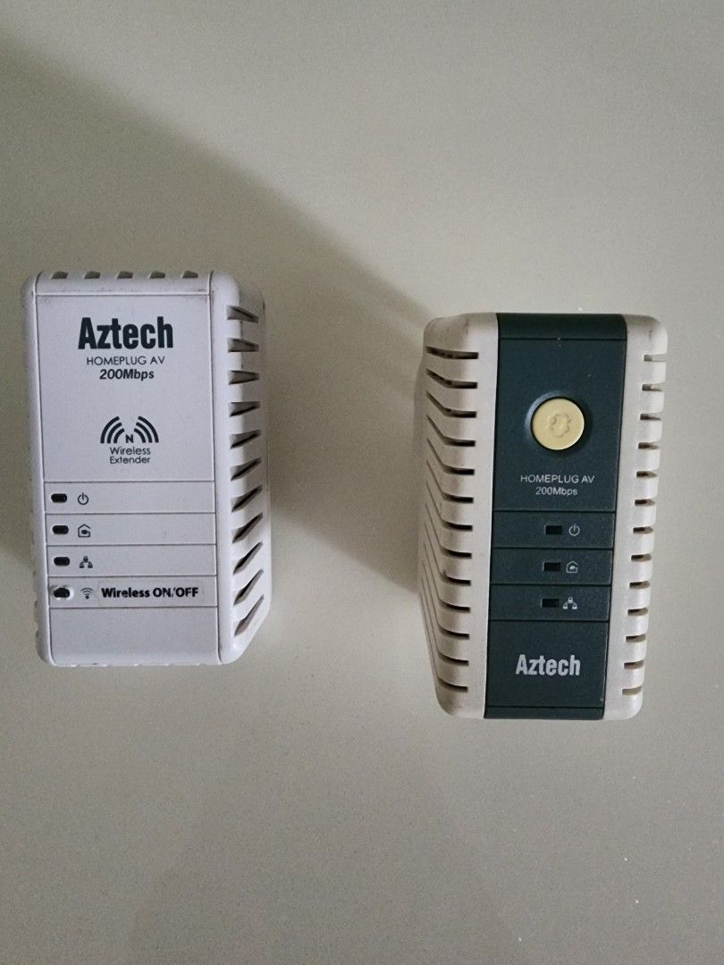 Aztech HOMEPLUG AV Wireless Extender 200Mbps, Mobile Phones & Gadgets, Other Gadgets on Carousell
