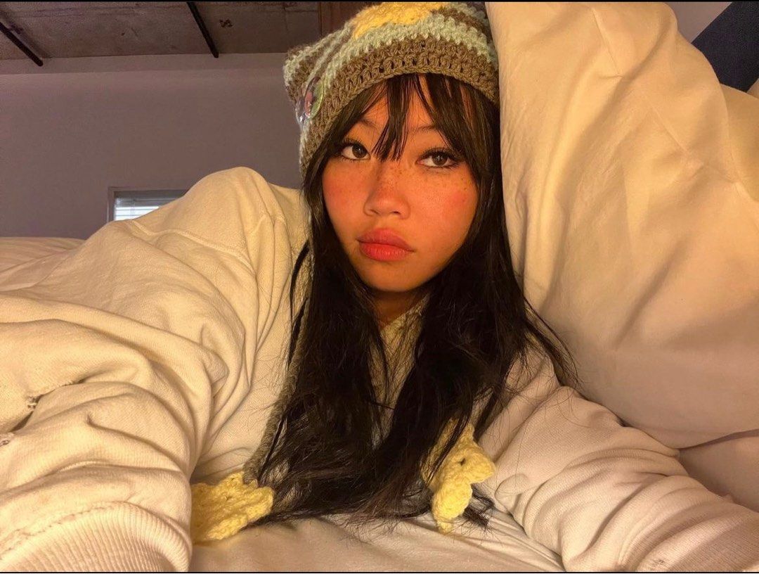 Beabadoobee crochet hat!!!, Hobbies & Toys, Stationery & Craft ...