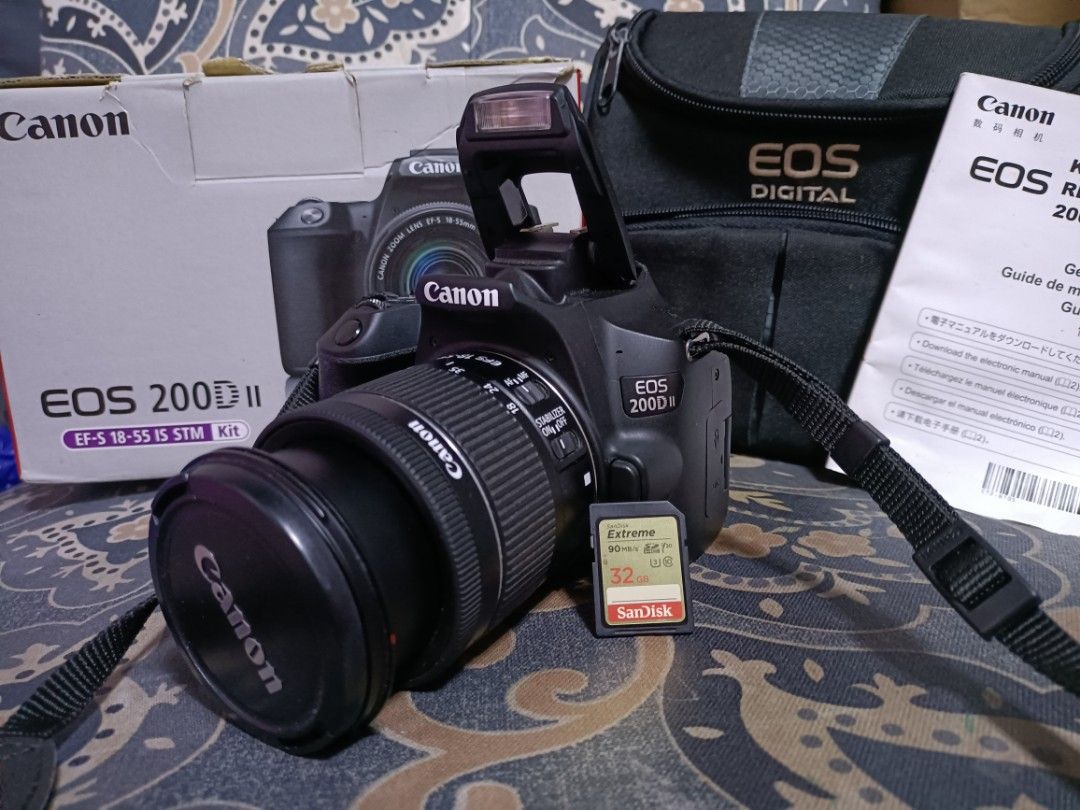 Canon 200d Mark ii 4K UHD Wifi 24megapixel DSLR Good as New Set ...