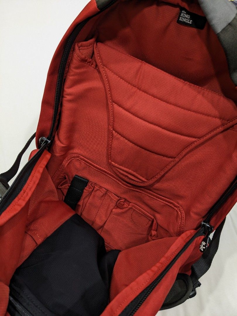 Crumpler 'The King Single', Men's Fashion, Bags, Backpacks on Carousell