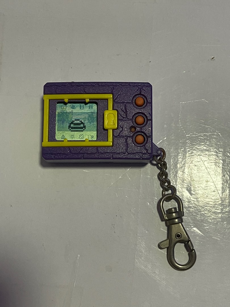 Digimon vpet 1997 version 3 japan, Hobbies & Toys, Toys & Games on ...