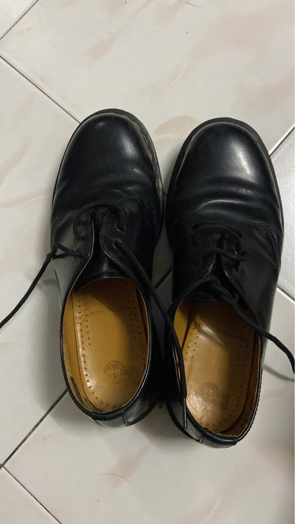 Dr mart, Men's Fashion, Footwear, Casual shoes on Carousell