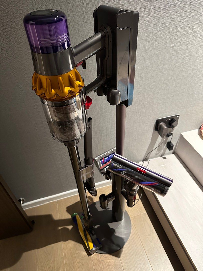Dyson vacuum stand / docking station / storage rack for V11 and and V15, TV & Home Appliances ...