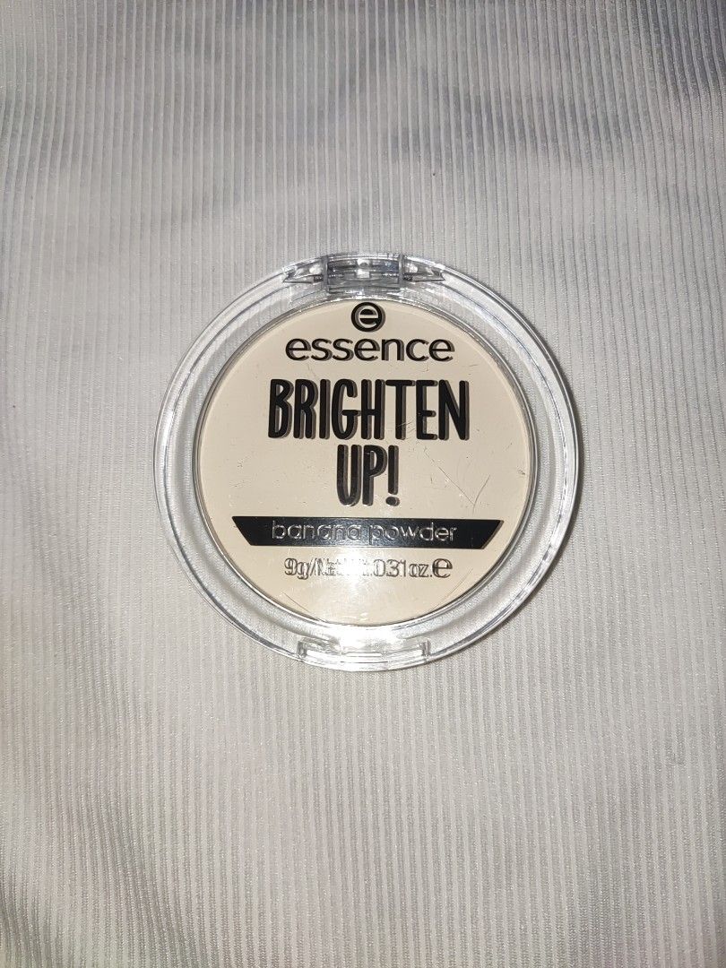 essence BRIGHTEN UP banana powder, Beauty & Personal Care, Face, Makeup ...
