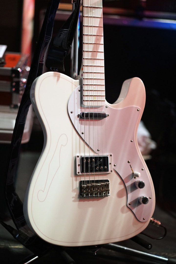 Fender Silent Siren Telecaster (Japan Exclusive), Hobbies & Toys, Music ...