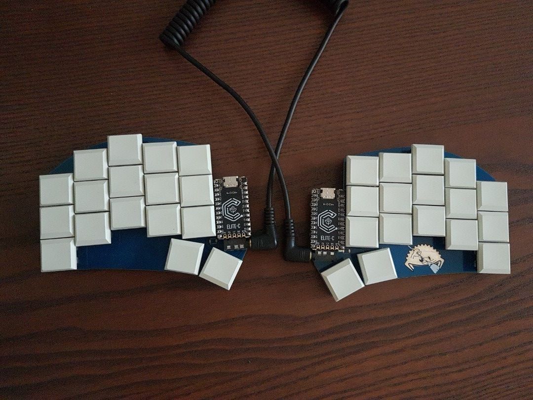 Split keyboard | Ferris Sweep | Elite Cs, Computers & Tech, Parts ...