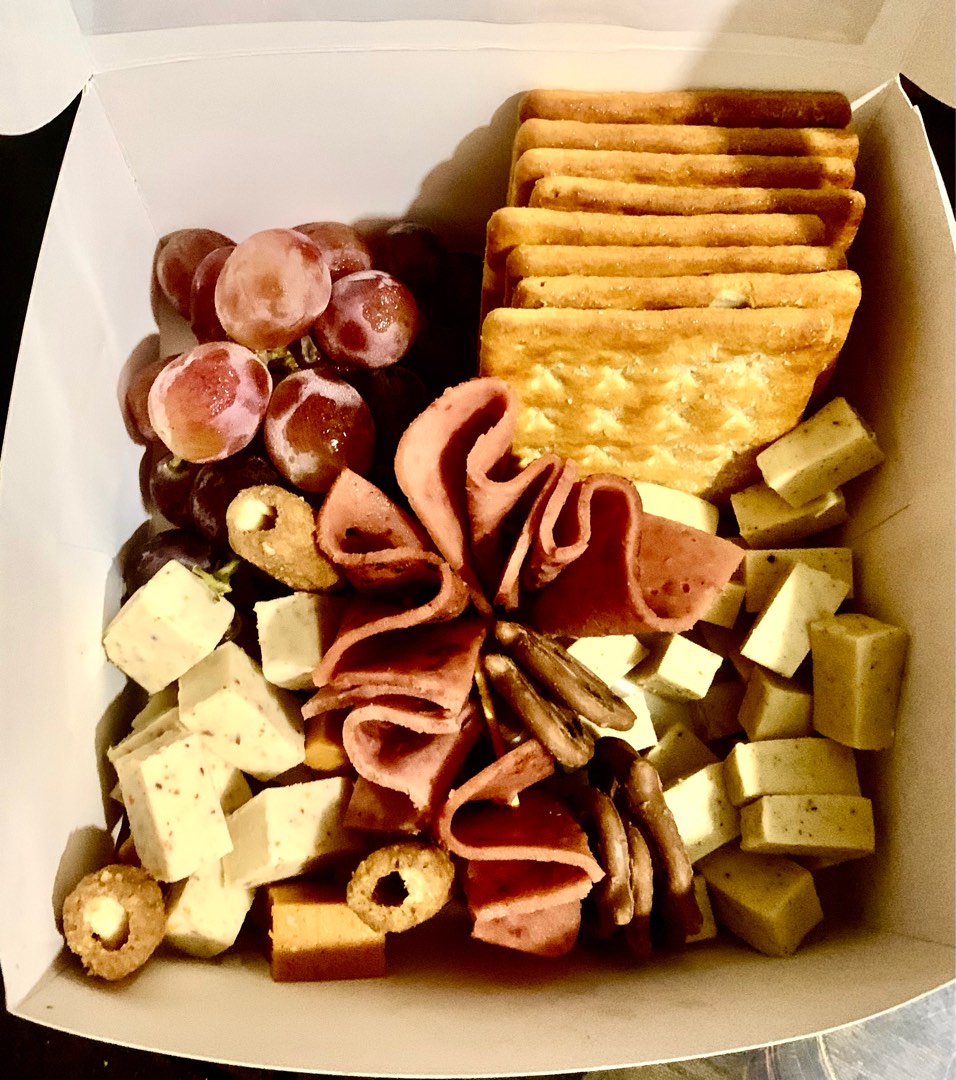 Grazing Boxes, Food & Drinks, Gift Baskets & Hampers on Carousell