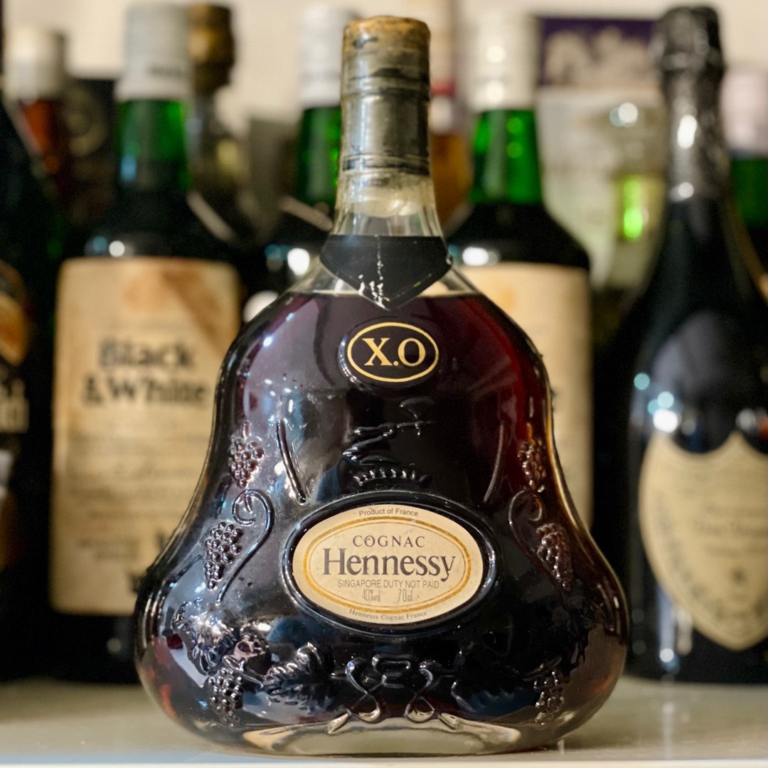 Hennessy XO Cognac gold cap vintage 700ml, Food & Drinks, Beverages on ...