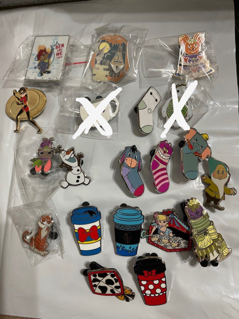 Hong Kong Disneyland Pins pin, Hobbies & Toys, Stationery & Craft ...