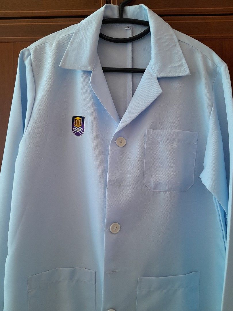 Lab coat UiTM, Women's Fashion, Coats, Jackets and Outerwear on Carousell