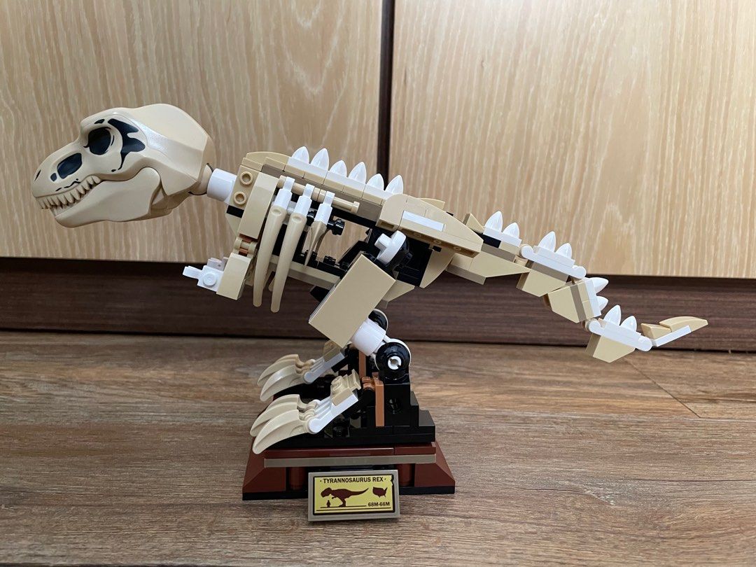 LEGO Jurassic World T-Rex skeleton, 興趣及遊戲, 玩具 & 遊戲類 - Carousell