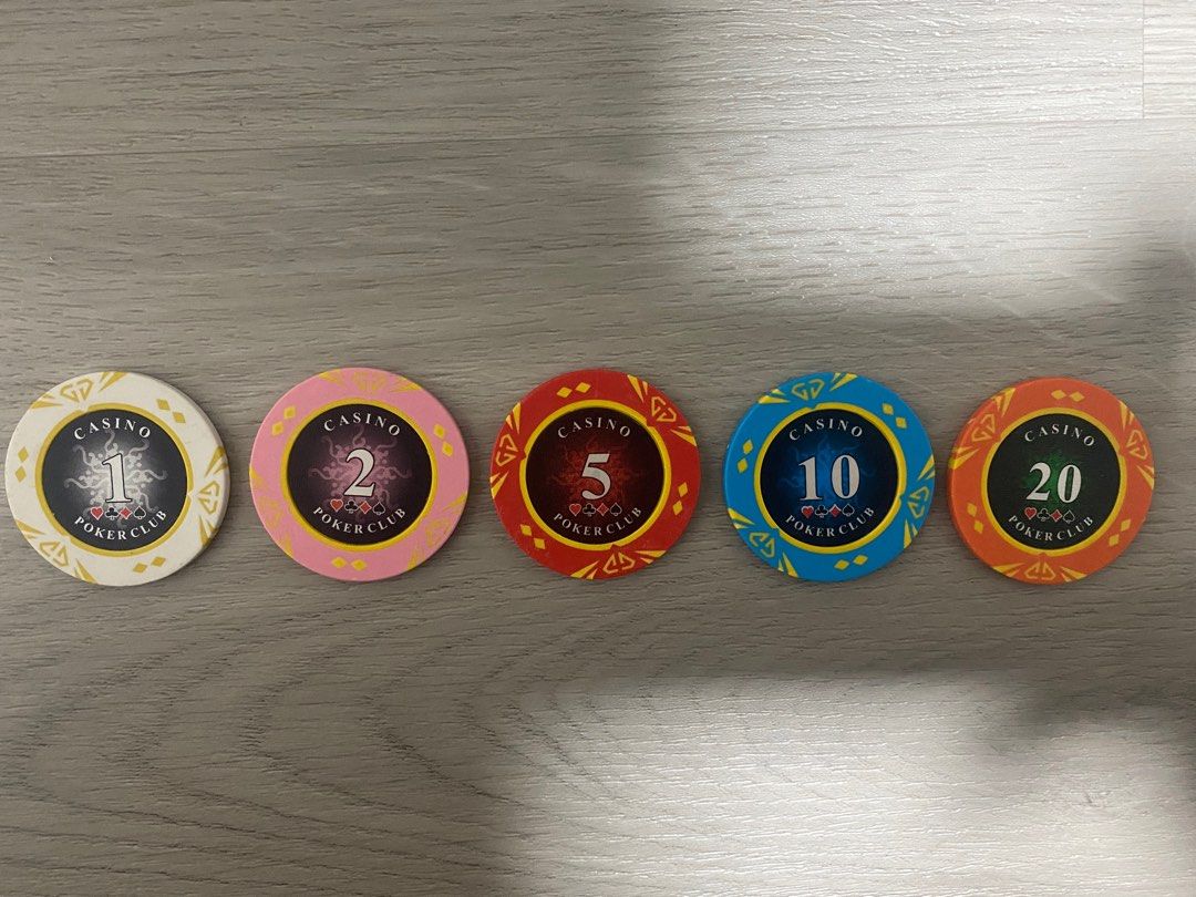 Mahjong set with chips, Hobbies & Toys, Toys & Games on Carousell