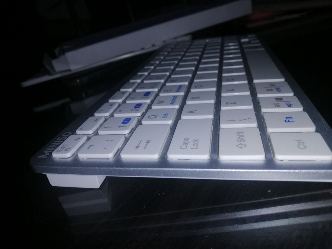 Miniso Bluetooth Keyboard Computers And Tech Parts And Accessories Computer Keyboard On Carousell