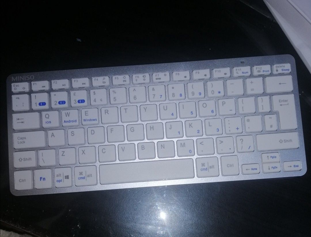 Miniso Bluetooth Keyboard Computers And Tech Parts And Accessories Computer Keyboard On Carousell