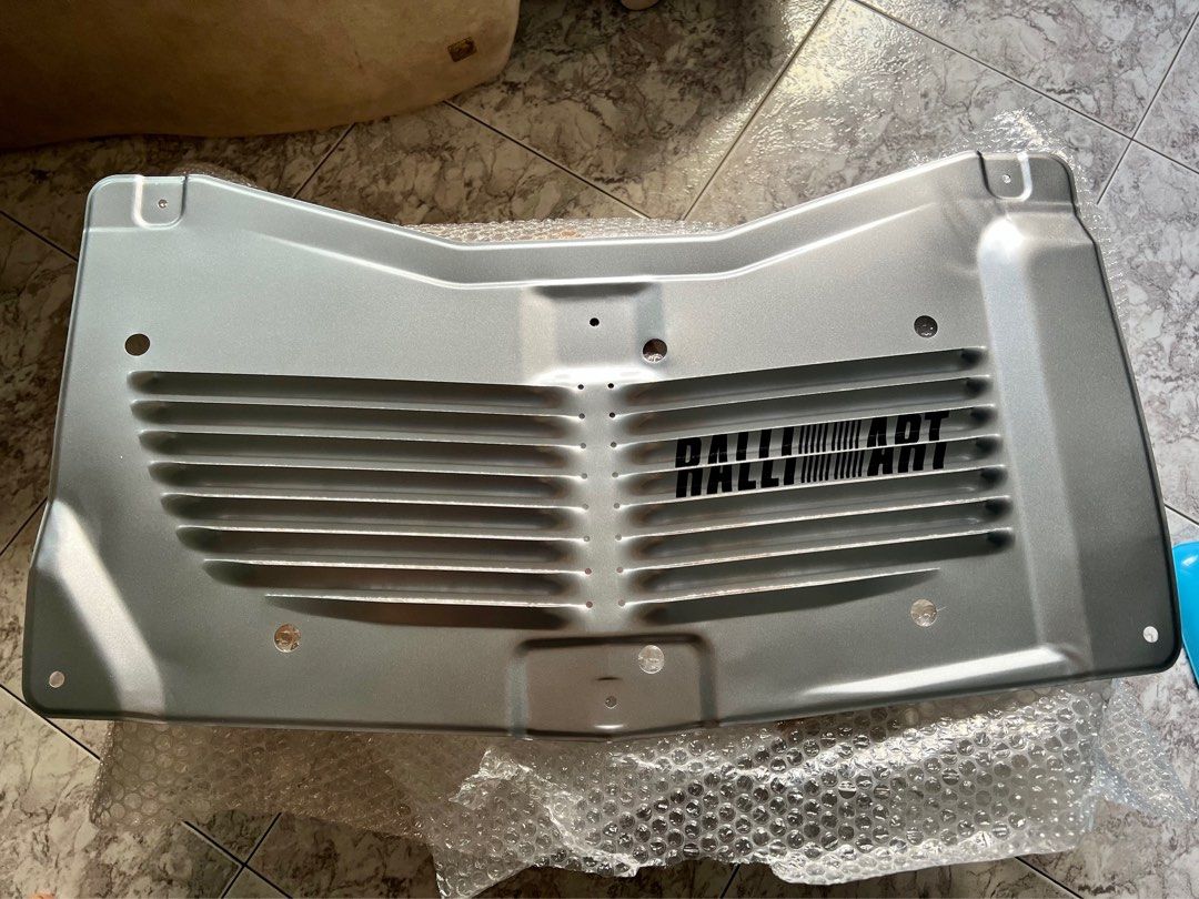 Mitsubishi Lancer Evolution 9 CT9A Ralliart Hood Vent, Car Accessories, Accessories on Carousell