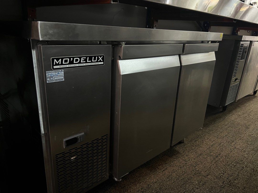 Modelux 2 Doors Counter Chiller/ 4Ft Commercial Chiller/Fridge/ 冷藏, TV ...