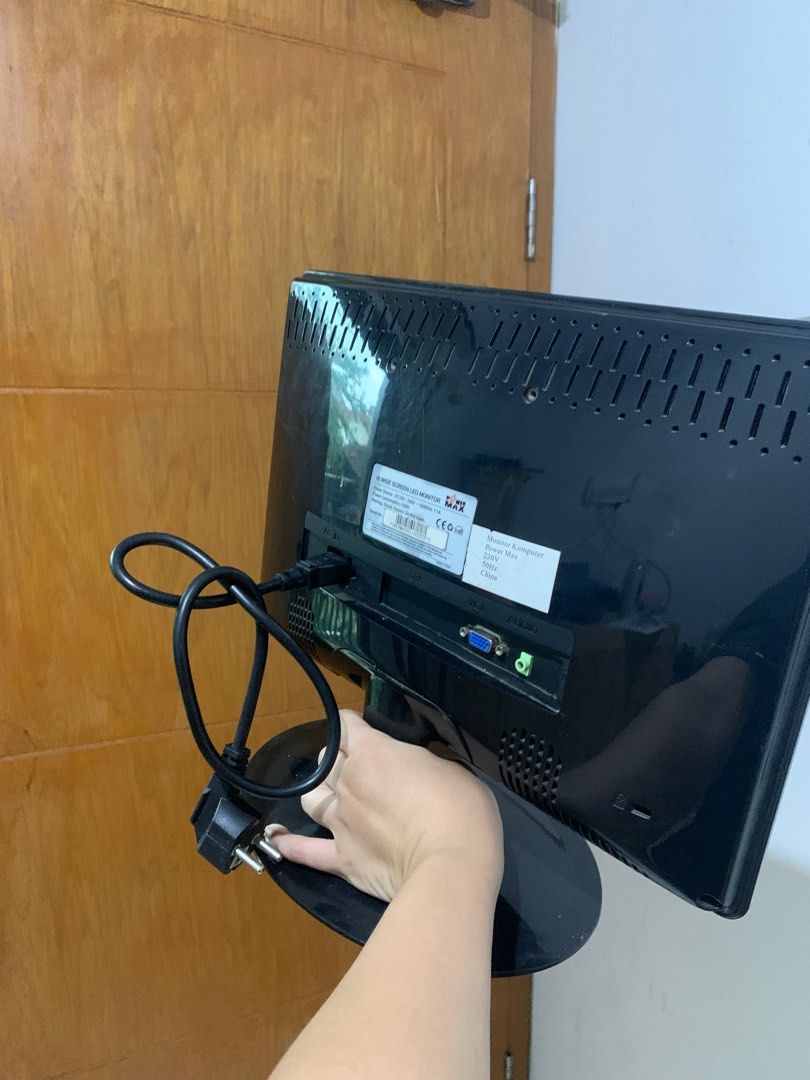 Monitor komputer power max 16 inch, Elektronik, Lainnya di Carousell