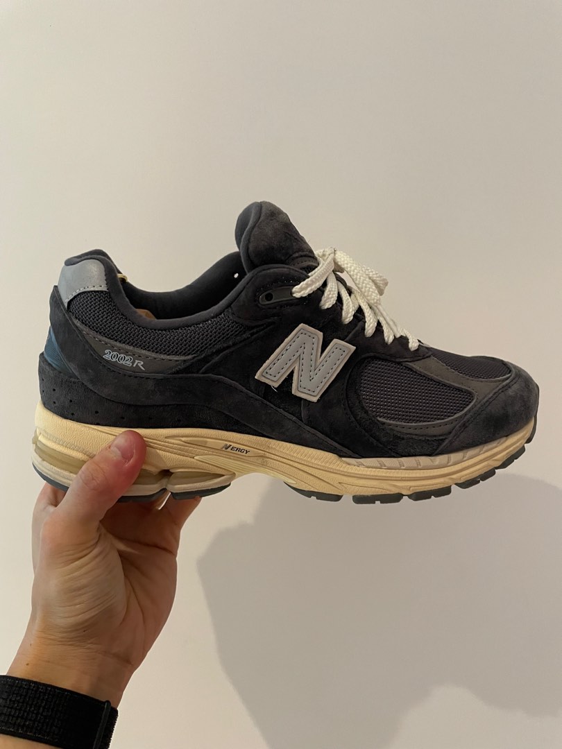 New Balance 2002R Phantom, Men's Fashion, Footwear, Sneakers on Carousell
