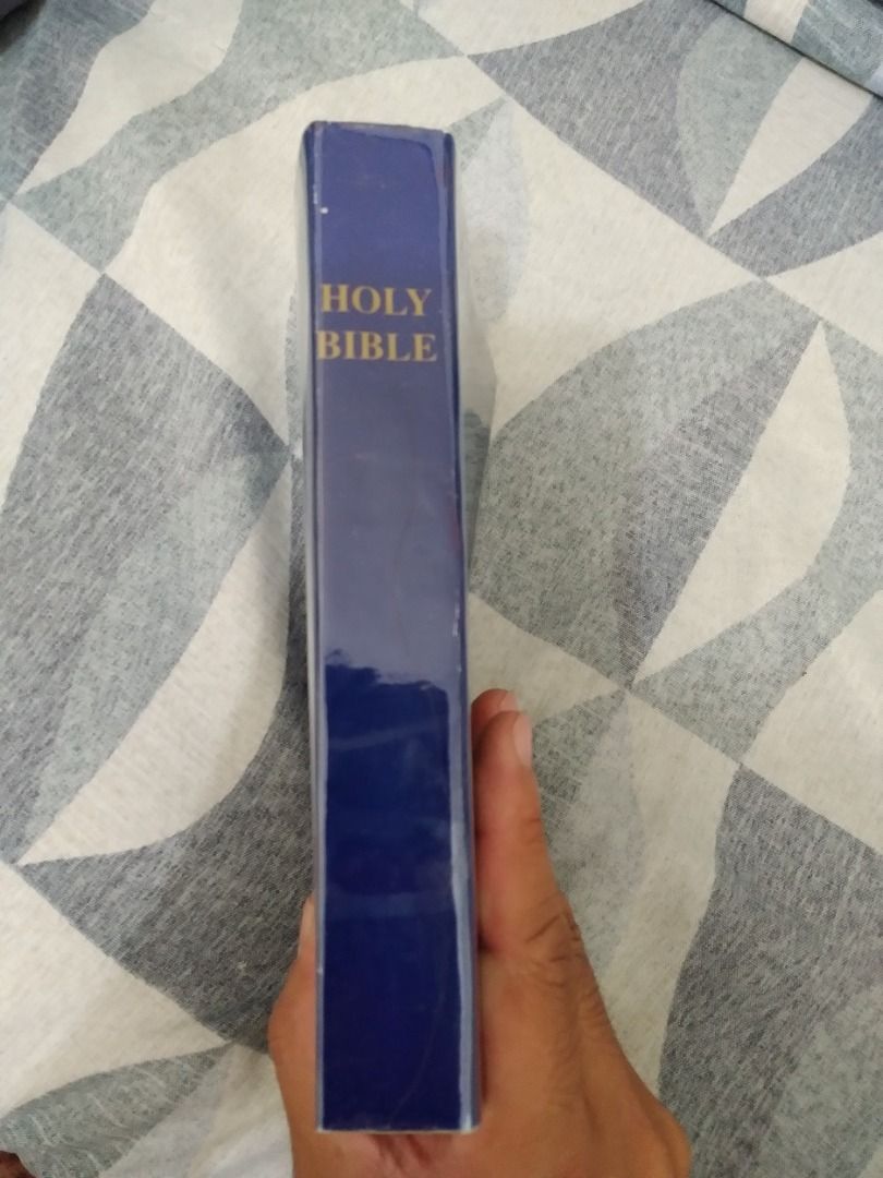 New King James Version from Gideons 1982, Hobbies & Toys, Books & Magazines, Religion Books on ...