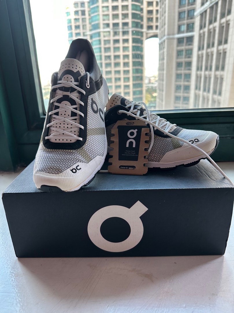 On Cloudrush Sneakers, Men's Fashion, Footwear, Sneakers on Carousell